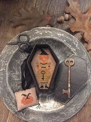 Witch Hazel Sewing Coffin Pattern– Stitch Therapy Needleworks